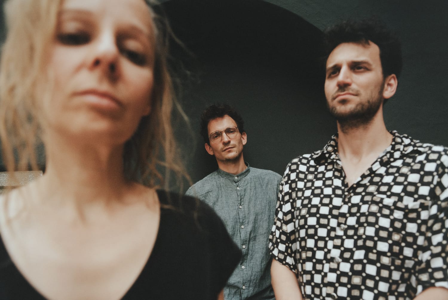 Experimental artist Ruth Goller teams up with Berlin duo TRAINING for ...