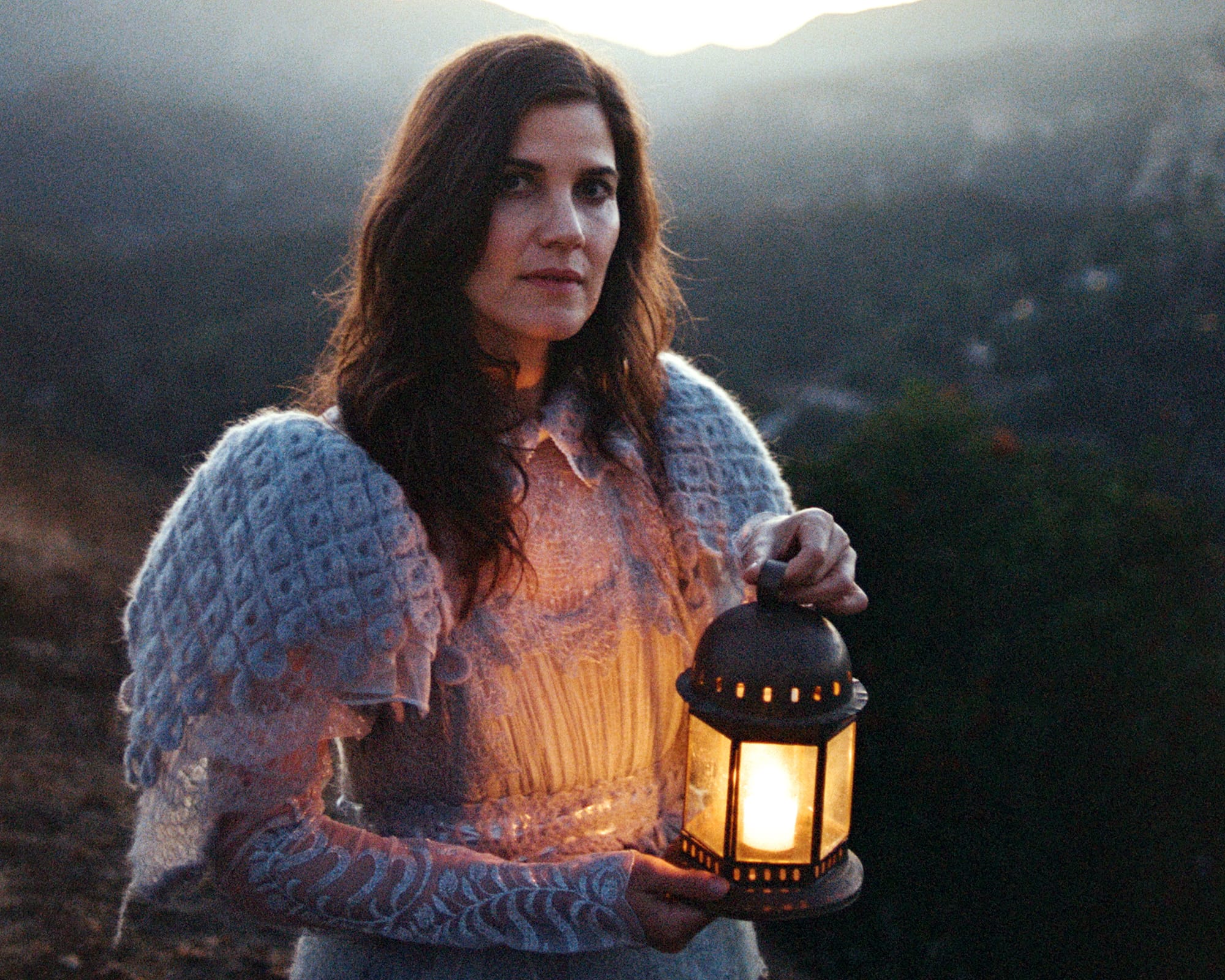 Erin Durant presents "Castle Rock", the second single off her new album ...