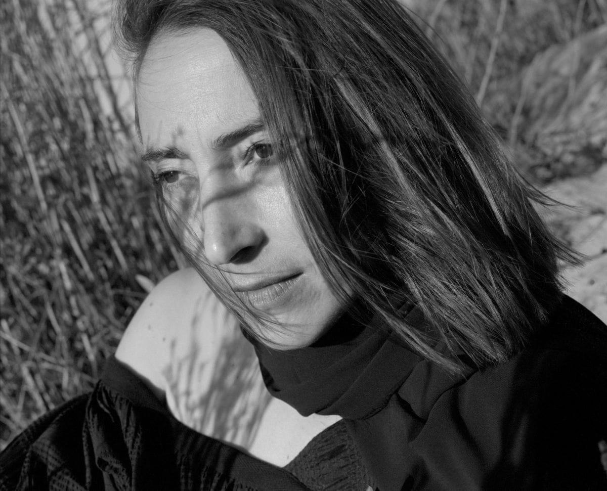 Maia Friedman reveals minimalistic new single "In A Dream It Could Happen"