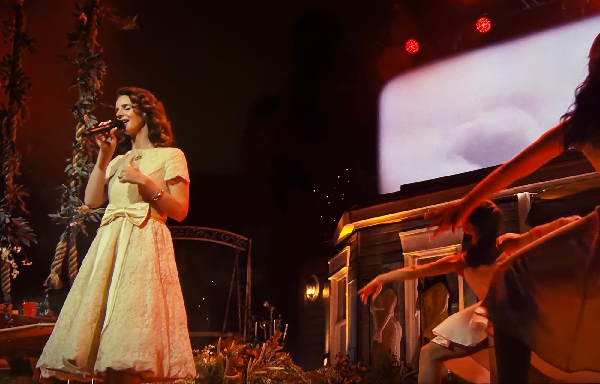 Lana Del Rey reveals she kissed Morgan Wallen and debuts three new songs in country set at ...