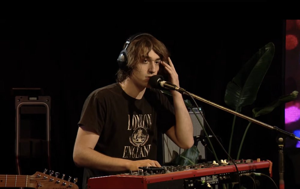 Geese cover New Radicals' "You Get What You Give"