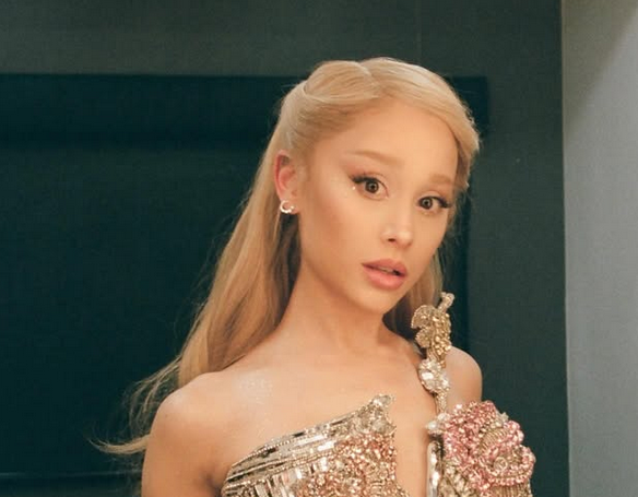 Ariana Grande shares Alexandria Ocasio-Cortez’s call to Impeach Donald ...